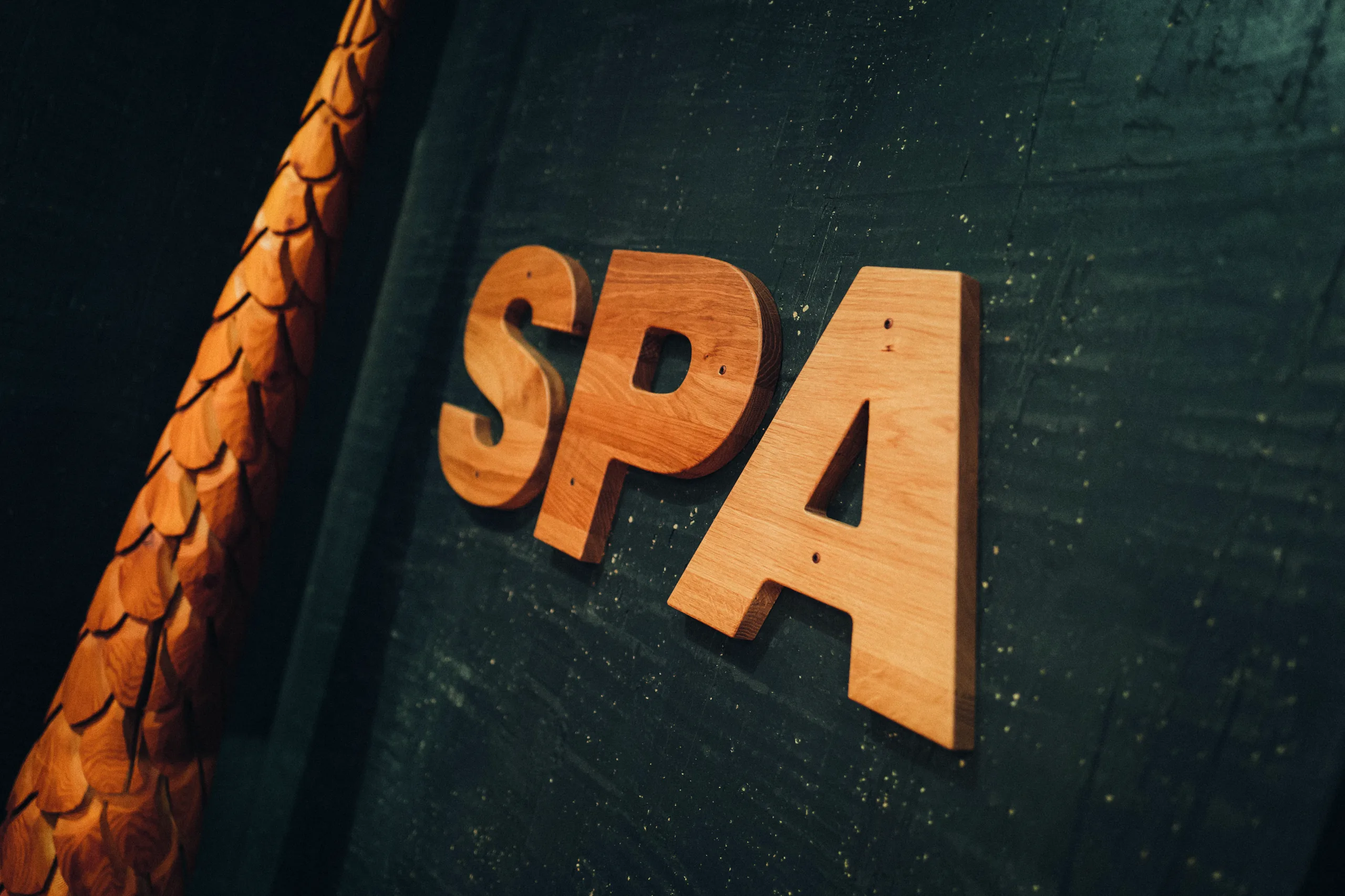 Fugenloses Bad Mondsee: Edles Design in Mikrozement